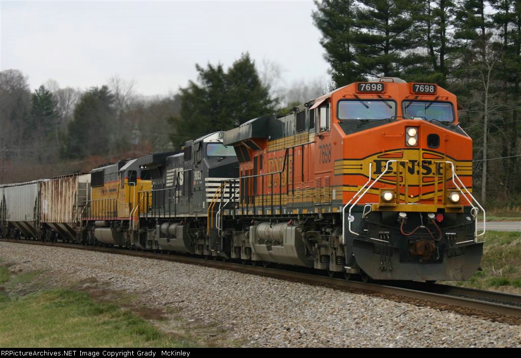 BNSF 7698